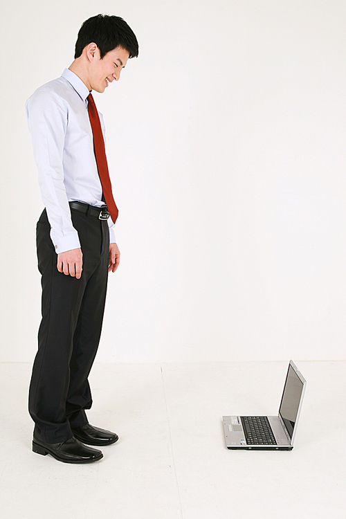 유토이미지 | 107비즈니스 맨/우먼(1인) 3983