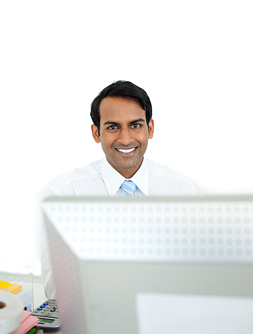 유토이미지 | Senior manager giving a presentation