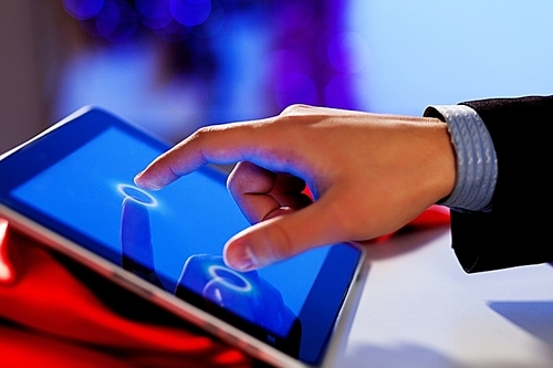 Finger touching screen | 유토이미지 | 상세페이지 | 베이직샵 | 사진 | 19631188