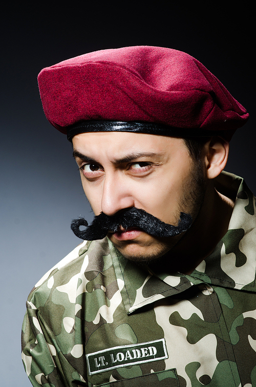 Funny soldier in military concept | 유토이미지 | 상세페이지 | 베이직샵 | 20172267