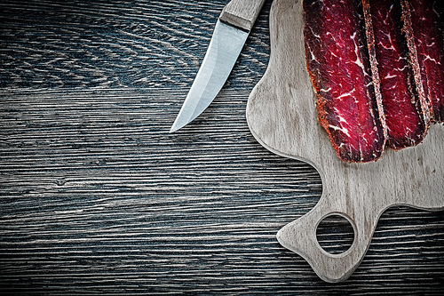 유토이미지 | Sliced meat carving board knife.