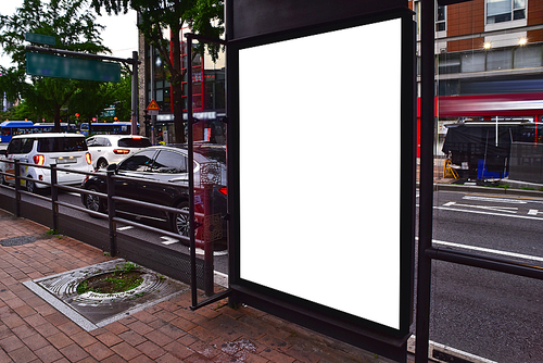 서울 버스정류장 광고 목업배경 | 유토이미지 | 상세페이지 | 베이직샵 | 사진 | 21997350