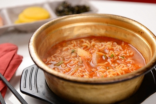유토이미지 | 라면