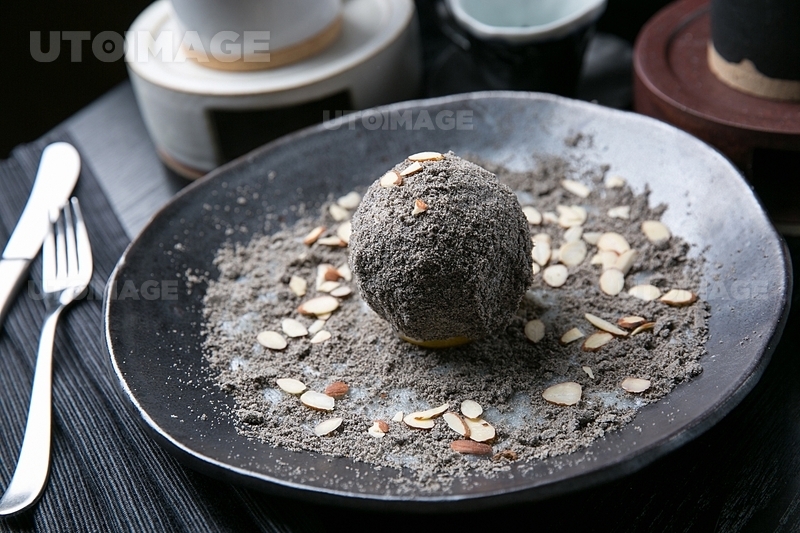 흑임자떡 | 유토이미지 | 상세페이지 | 베이직샵 | 사진 | 20757173