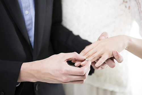 Couple 262 | 유토이미지 | 상세페이지 | 베이직샵 | 사진 | 20508937