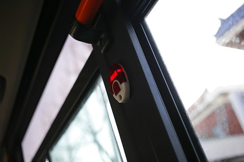 버스 정차 버튼 STOP | 유토이미지 | 상세페이지 | 베이직샵 | 사진 | 20487131