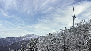 유토이미지 | 한국의 겨울산 풍경, 발왕산